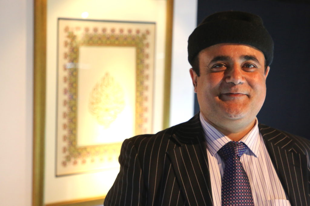 Razwan Baig: Der Mann hinter dem Al-Qalam-Projekt - Revue der Religionen